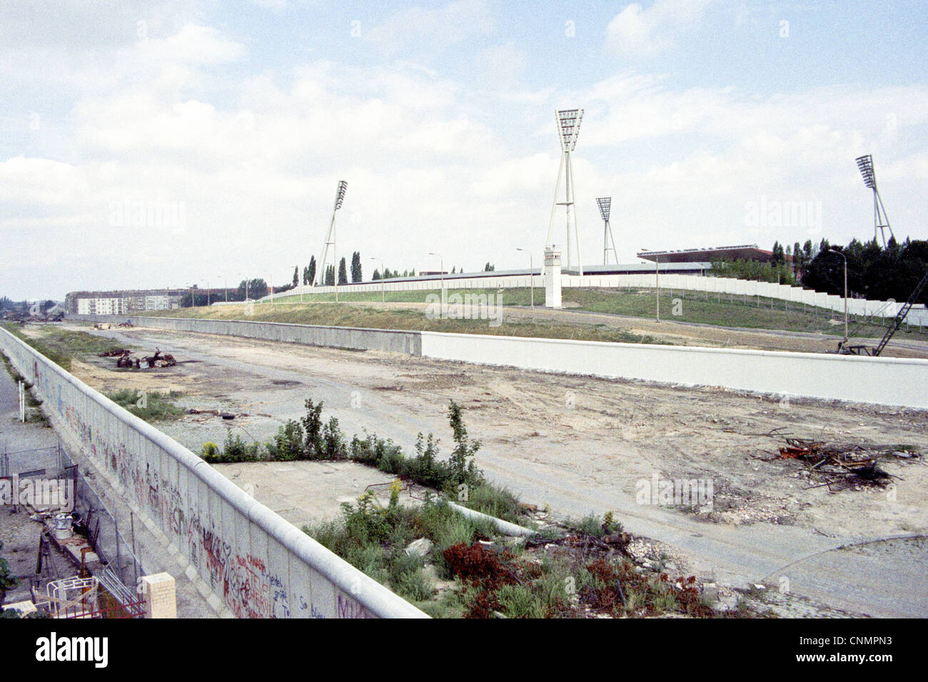 The Berlin Wall at Bernauer Strasse now the Mauerpark Stock Photo - Alamy