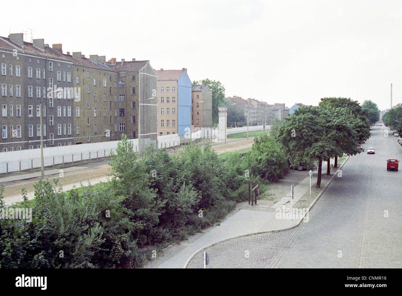 The Berlin Wall at Bernauer Strasse Stock Photo - Alamy
