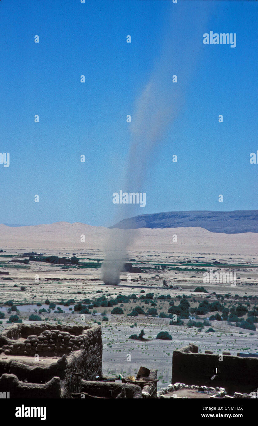 Dust devil hi-res stock photography and images - Alamy