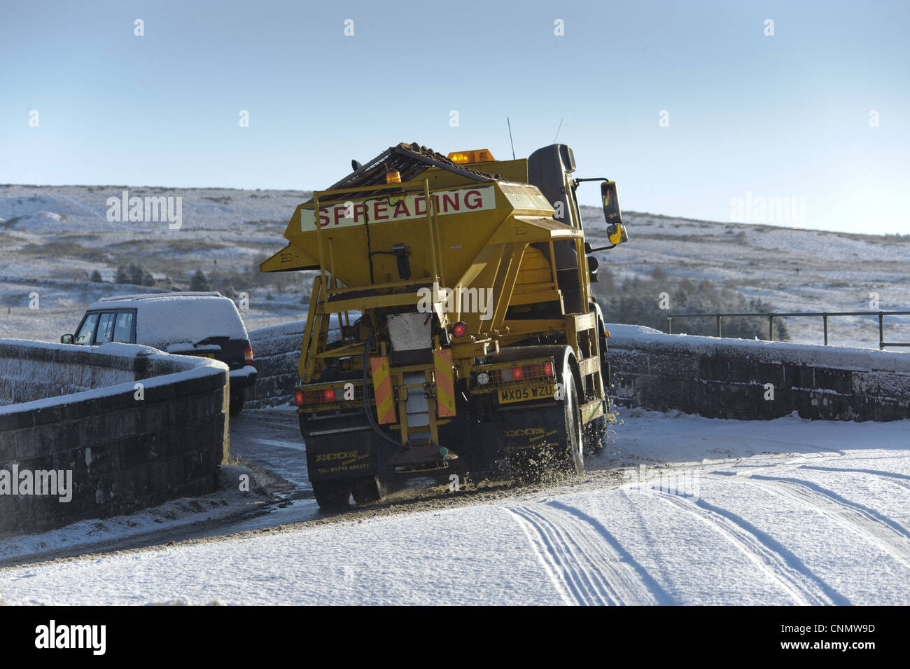 Council gritting lorries hi-res stock photography and images - Alamy
