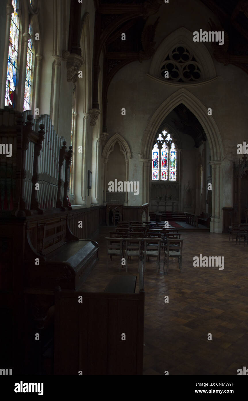 Empty church hi-res stock photography and images - Alamy