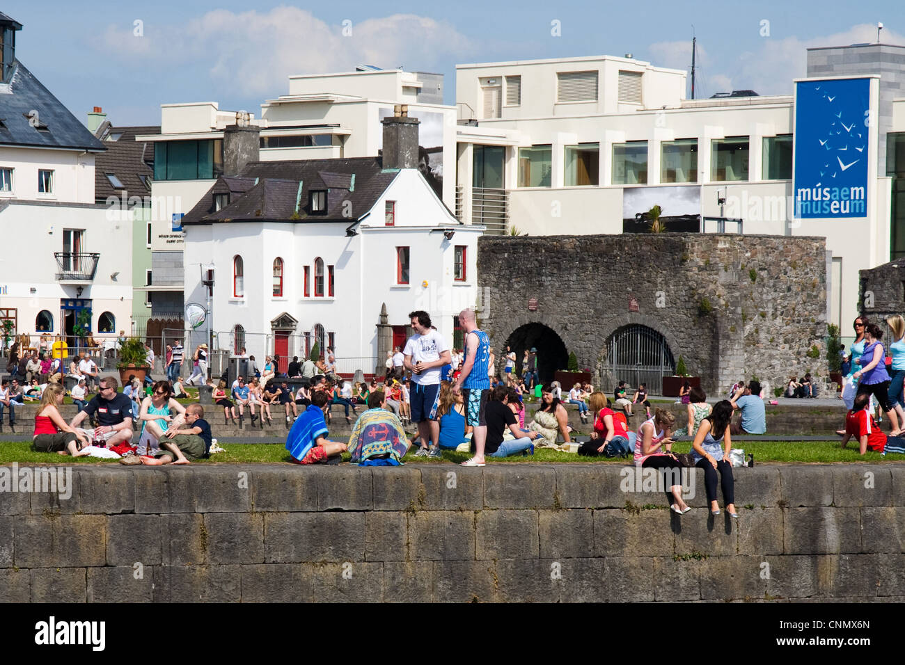 Spanish arch galway hi-res stock photography and images - Alamy