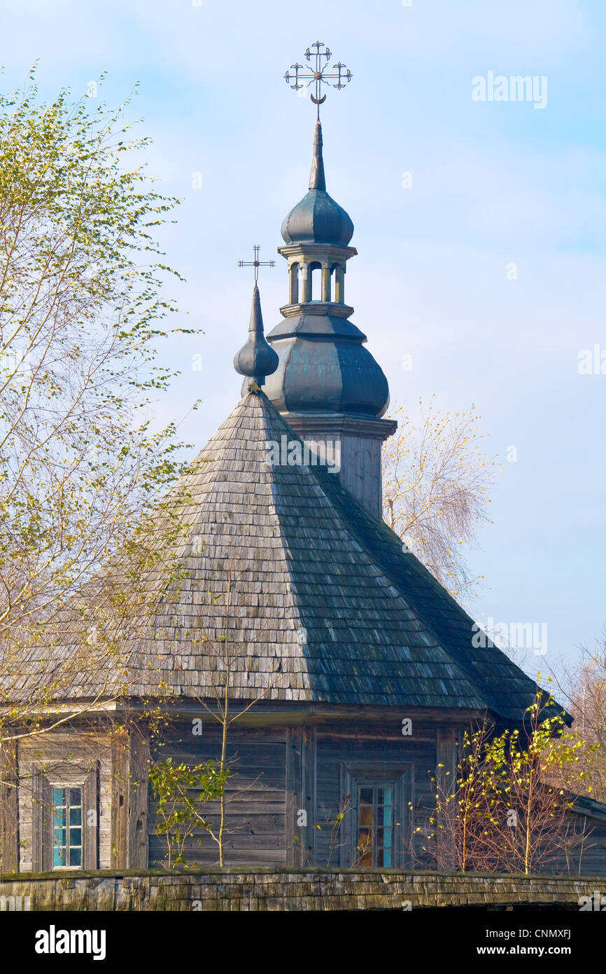 Rural autumn church exterior hi-res stock photography and images - Alamy