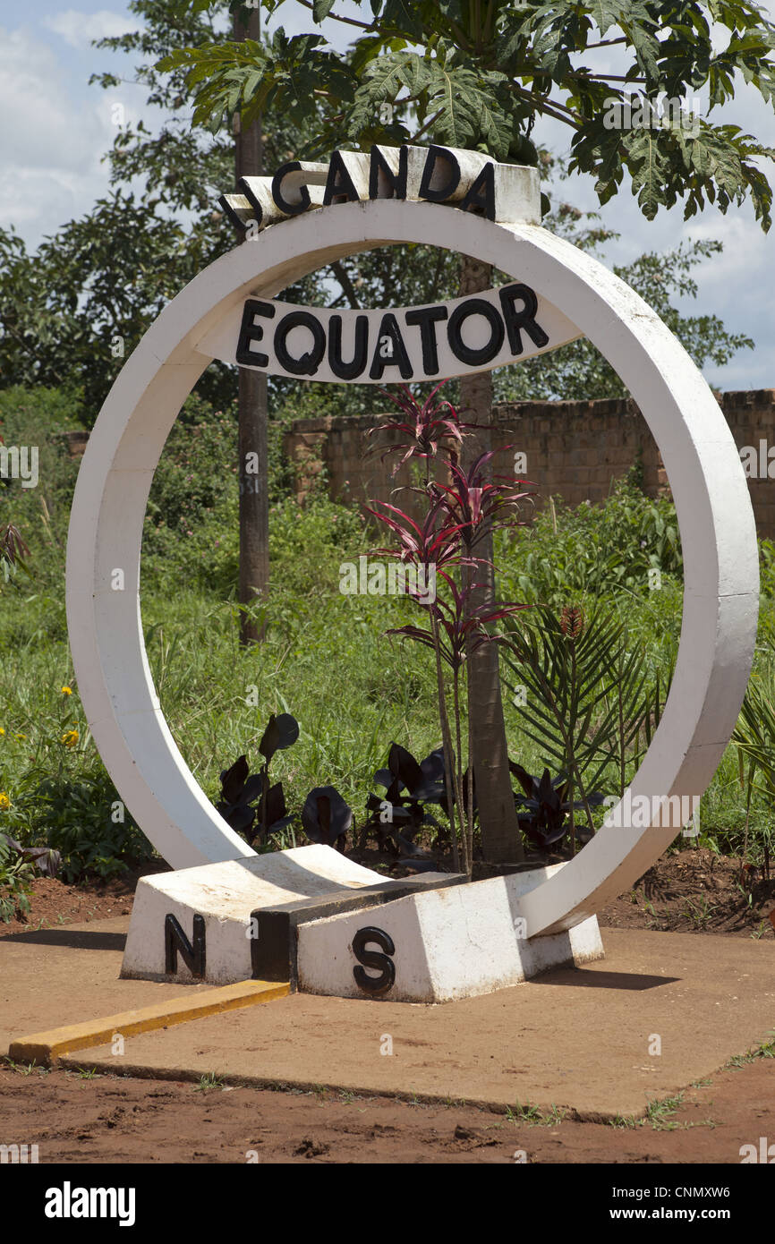 Uganda equator sign hi-res stock photography and images - Alamy