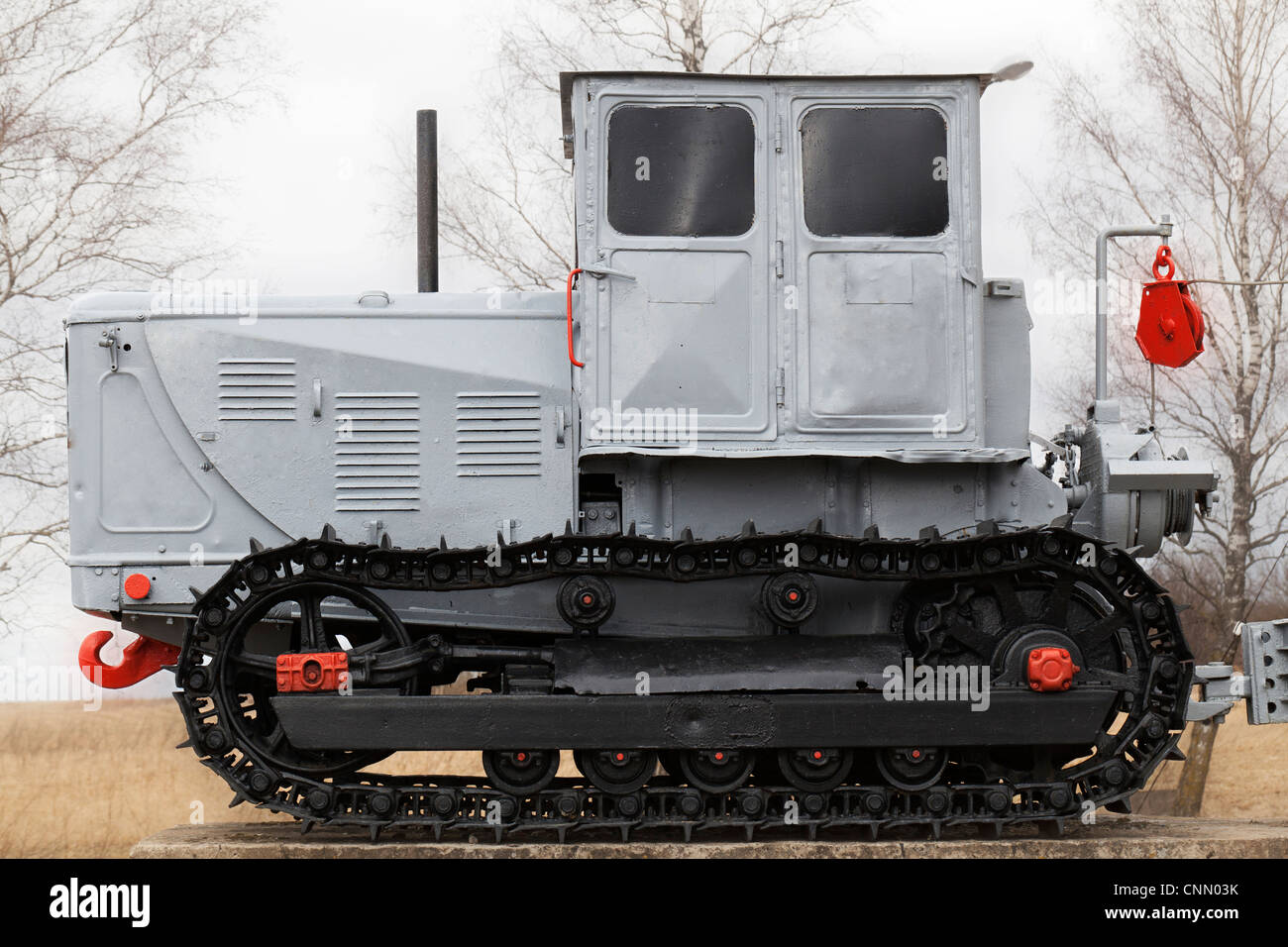Old crawler tractor Stock Photo - Alamy