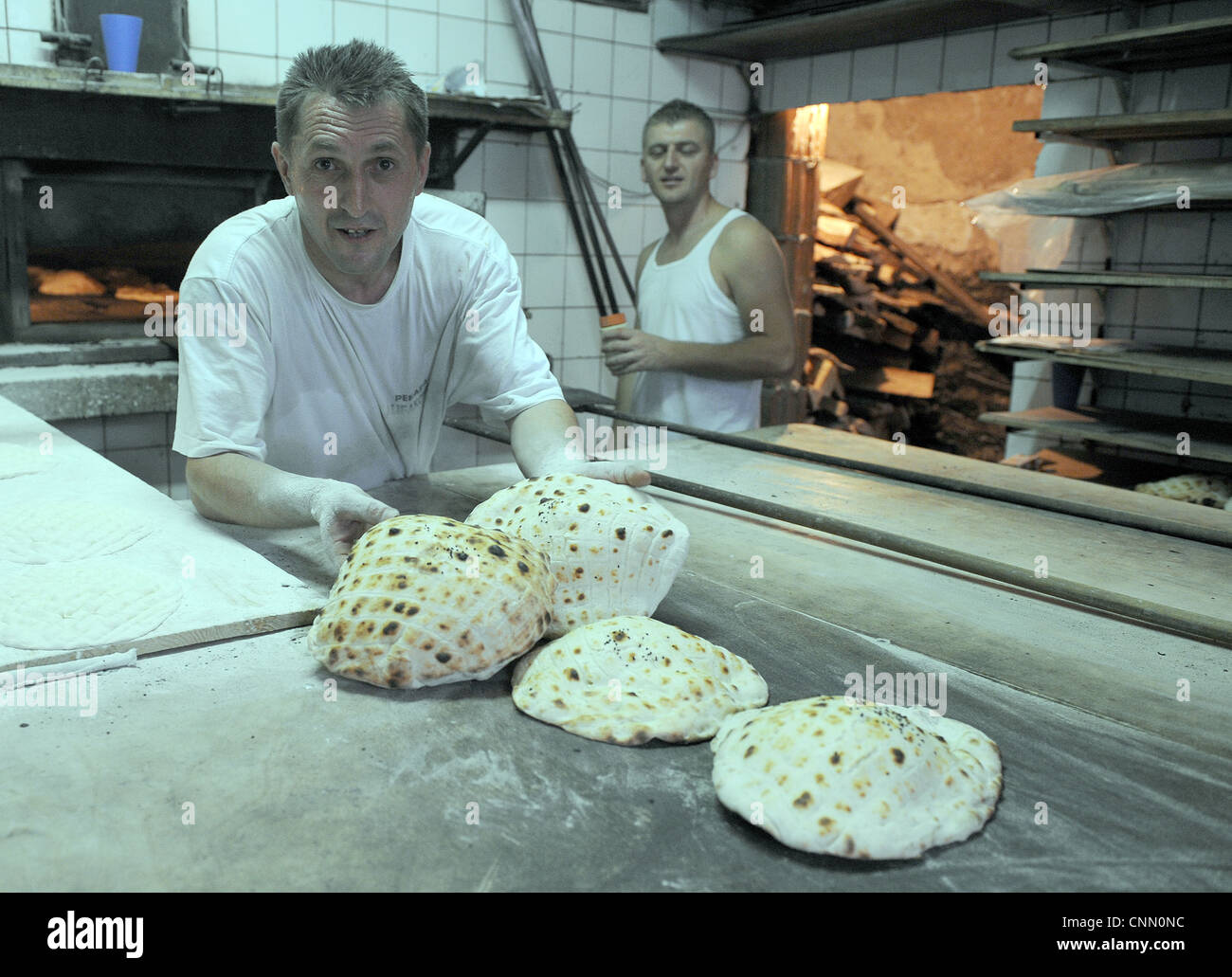 Lepina somun samun cevapi hi-res stock photography and images - Alamy