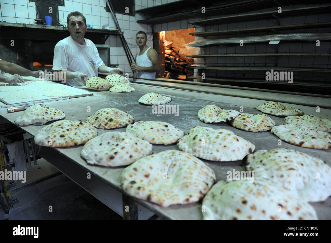 Lepina somun samun cevapi hi-res stock photography and images - Alamy