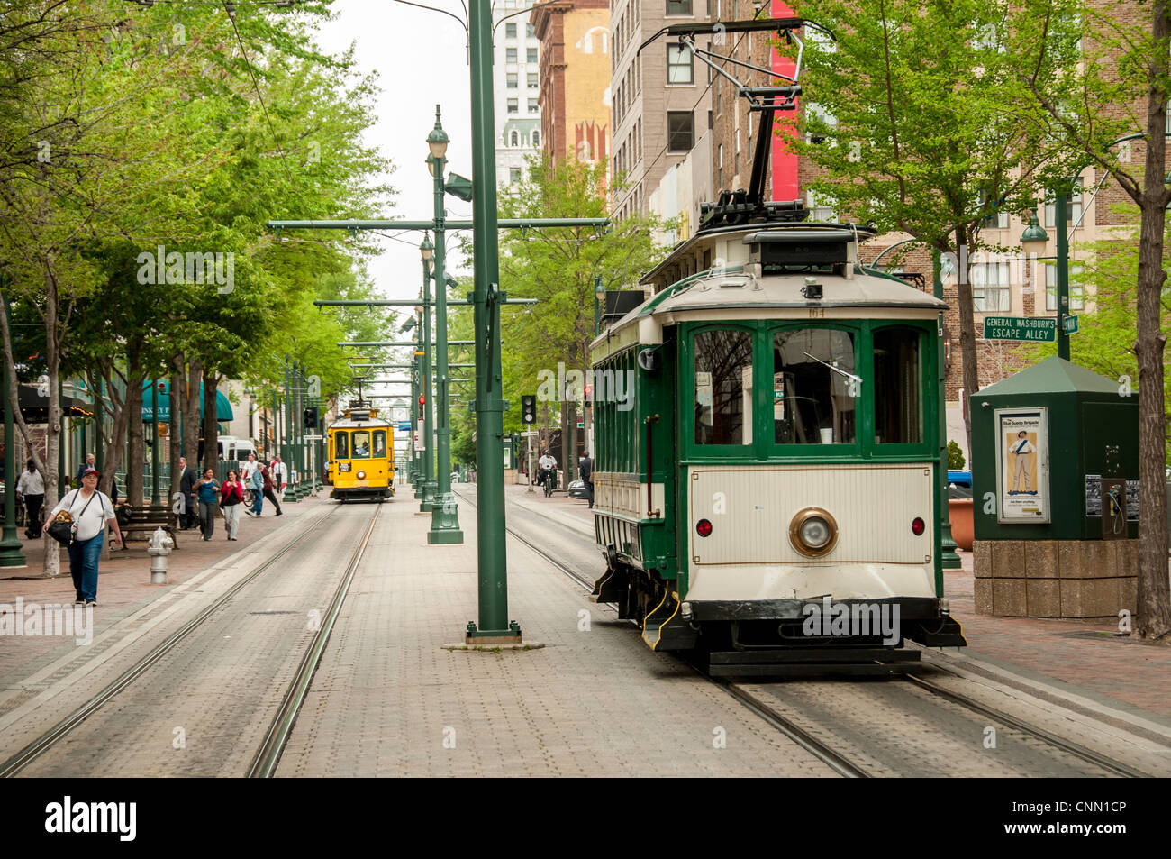 Memphis' Main Street Trolley with authentic vintage trolley cars Stock ...