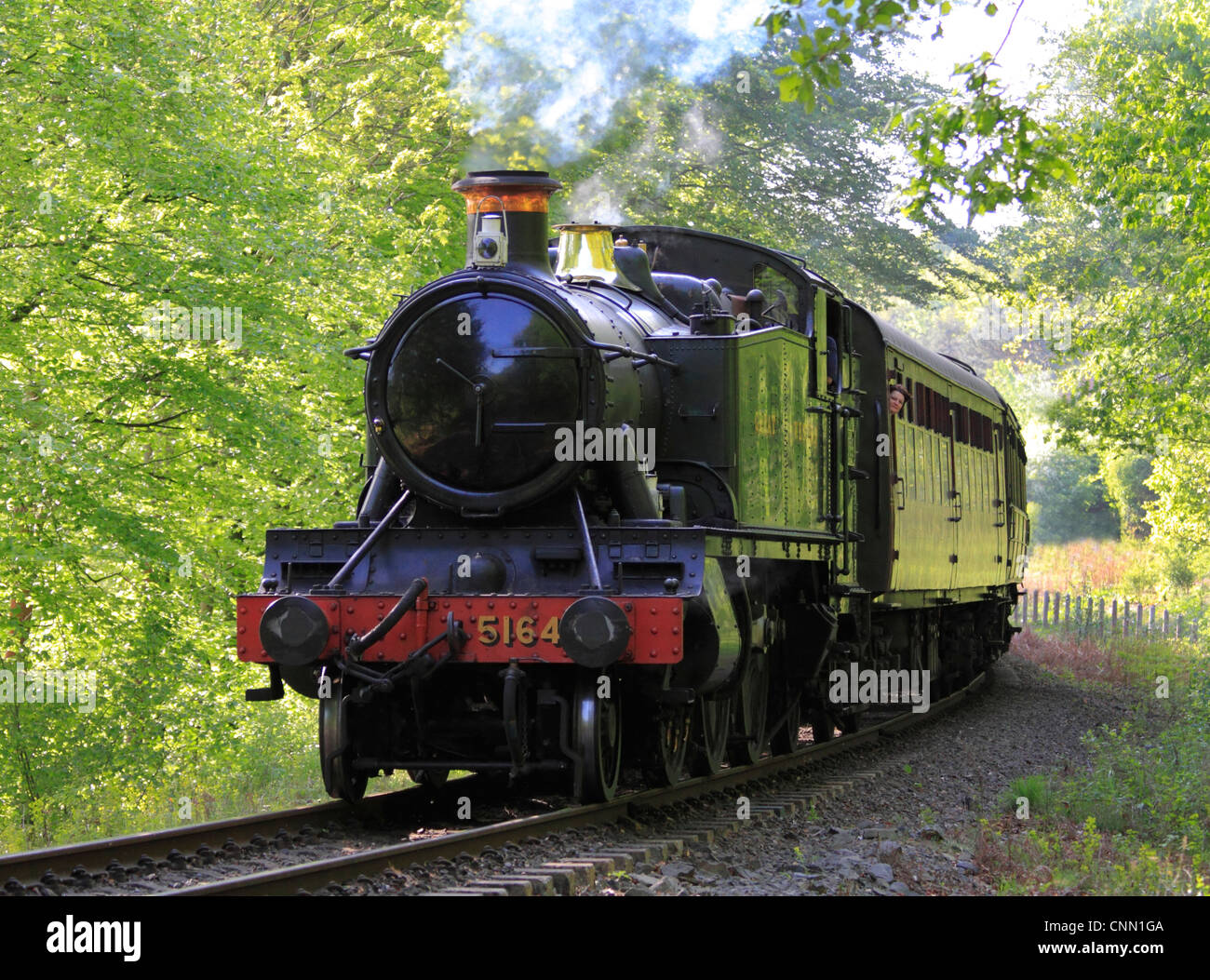Prairie Tank Loco 5164 passes through Trimpley, Near Bewdley ...