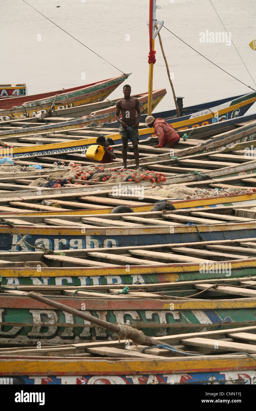 Fish Market , Boublinet Harbour , Conakry Guinea , West Africa Stock ...