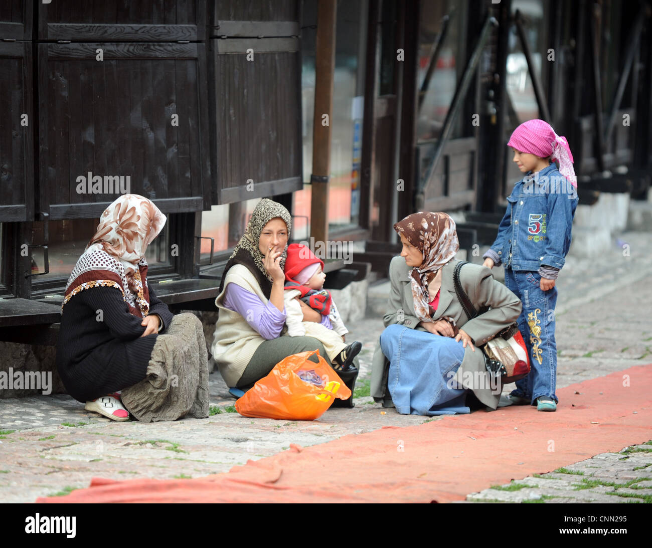 Gypsy beggars hi-res stock photography and images - Alamy