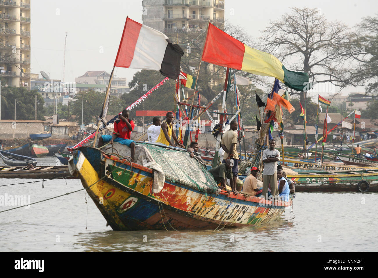 Fish Market , Boublinet Harbour , Conakry Guinea , West Africa Stock ...