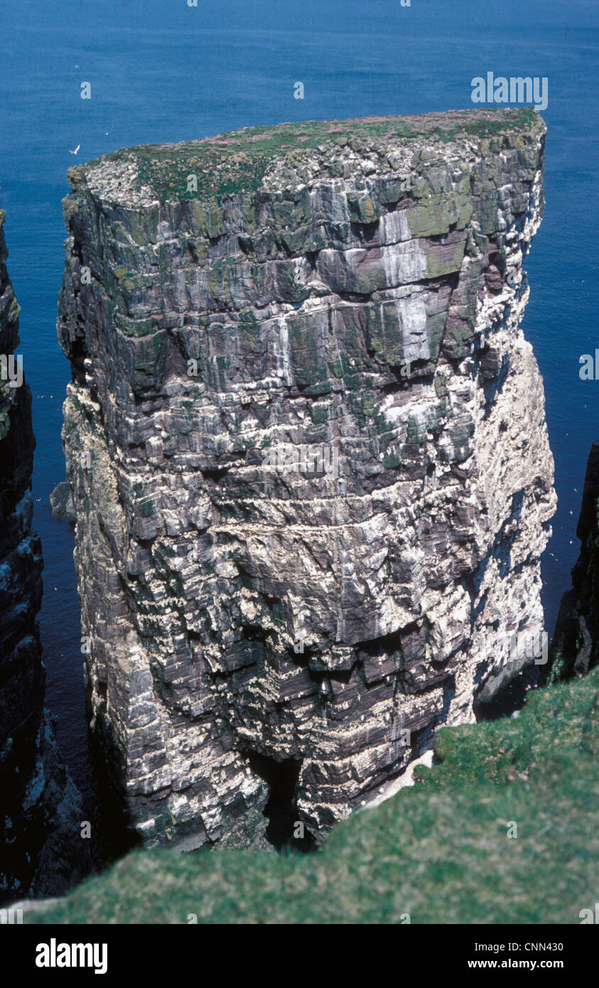 Stack of rock hi-res stock photography and images - Alamy