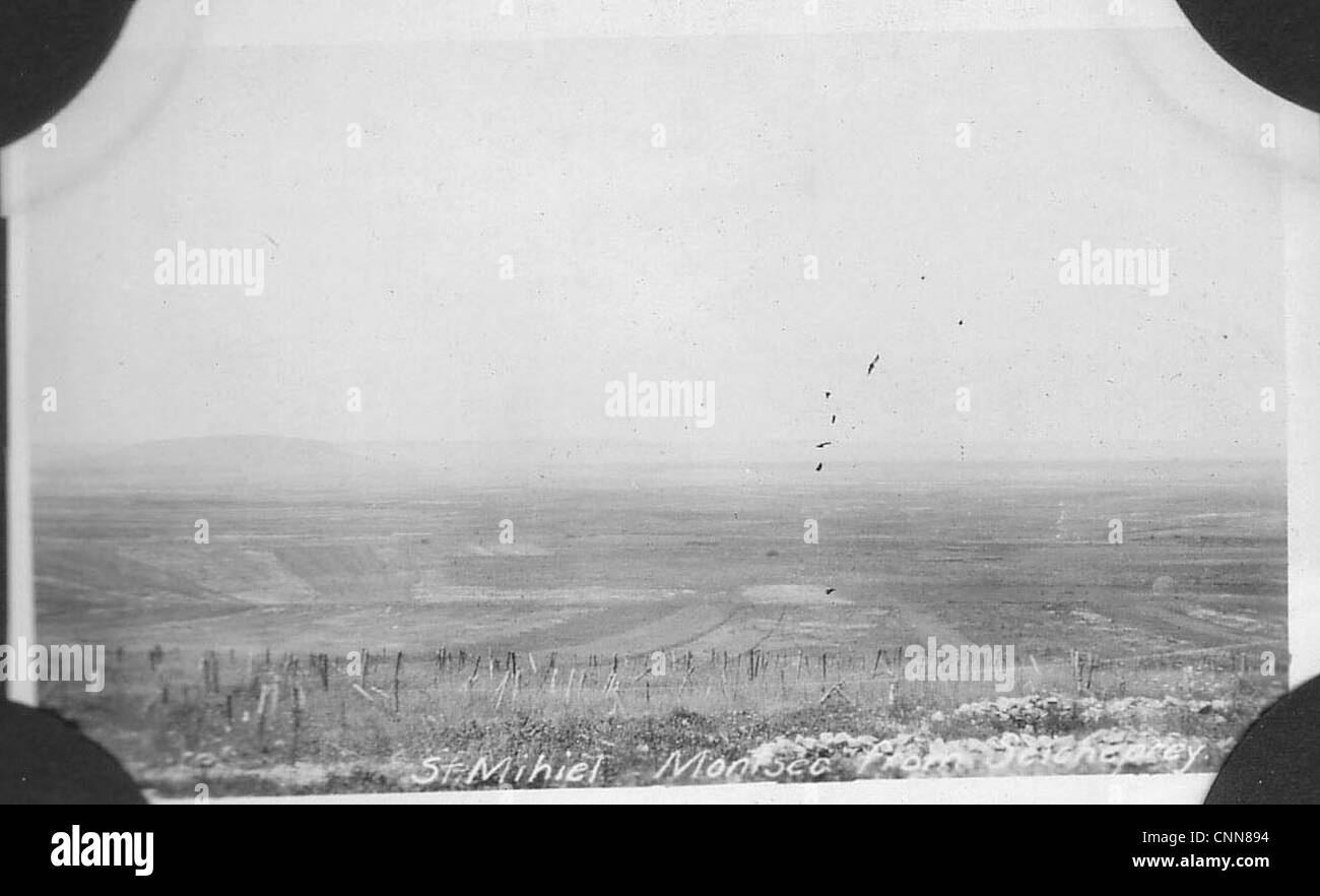World War I archive photographs and postcards from 1915 to 1917 capture ...