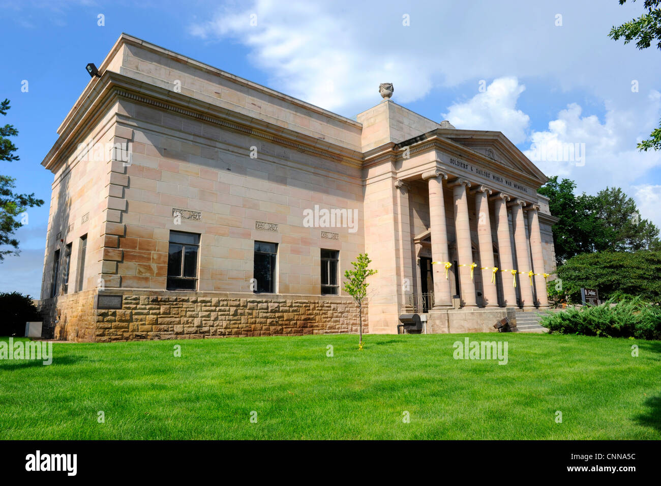 Soldiers Sailors Memorial Building Pierre South Dakota Stock Photo - Alamy