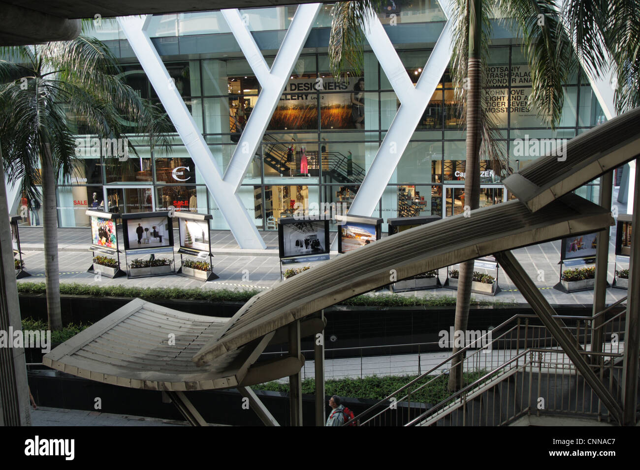 Central World shopping mall in Bangkok Stock Photo - Alamy