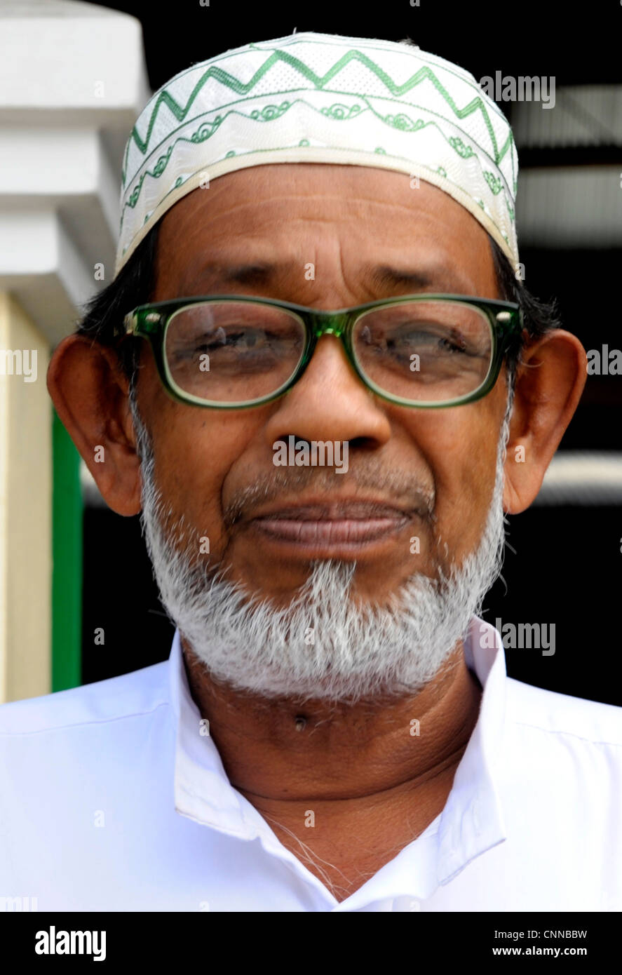 muslim man at muslim wedding , islamic wedding , muslim community ...