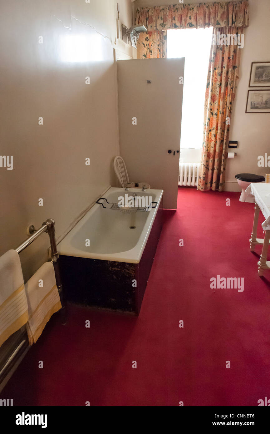 English manor house hi-res stock photography and images - Alamy