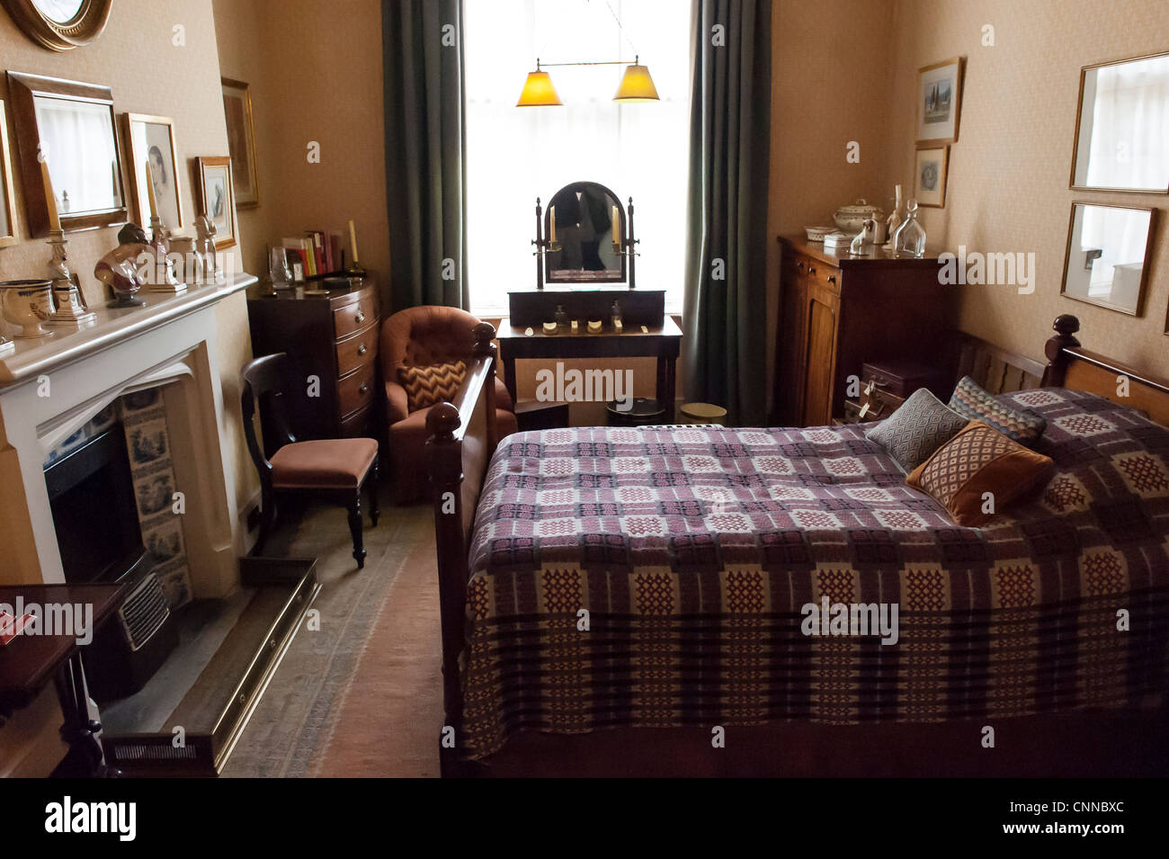 Victorian bedroom hi-res stock photography and images - Alamy