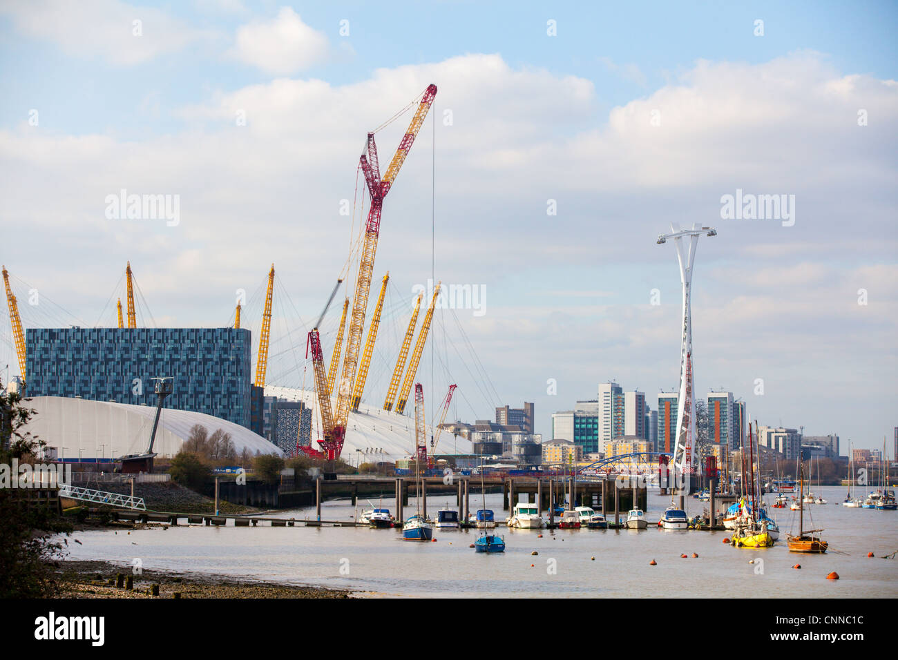 Cable car being built at the O2 Stock Photo - Alamy