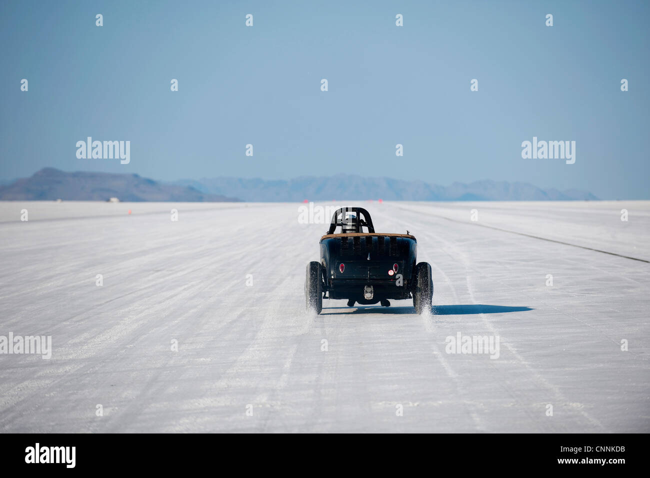 Can you drive on bonneville salt flats - parkingnaw