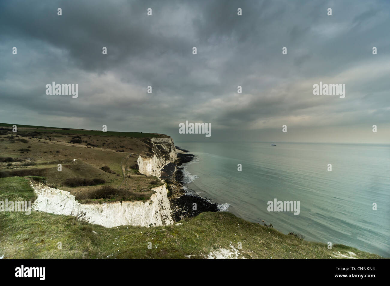 white cliffs of dover Stock Photo - Alamy
