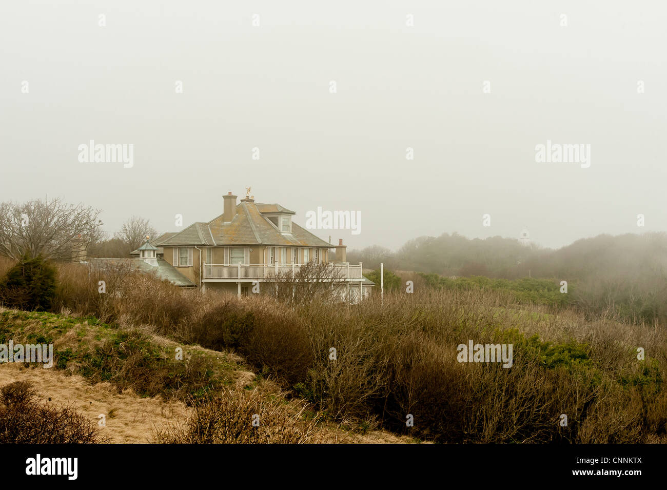 Mist house hi-res stock photography and images - Alamy