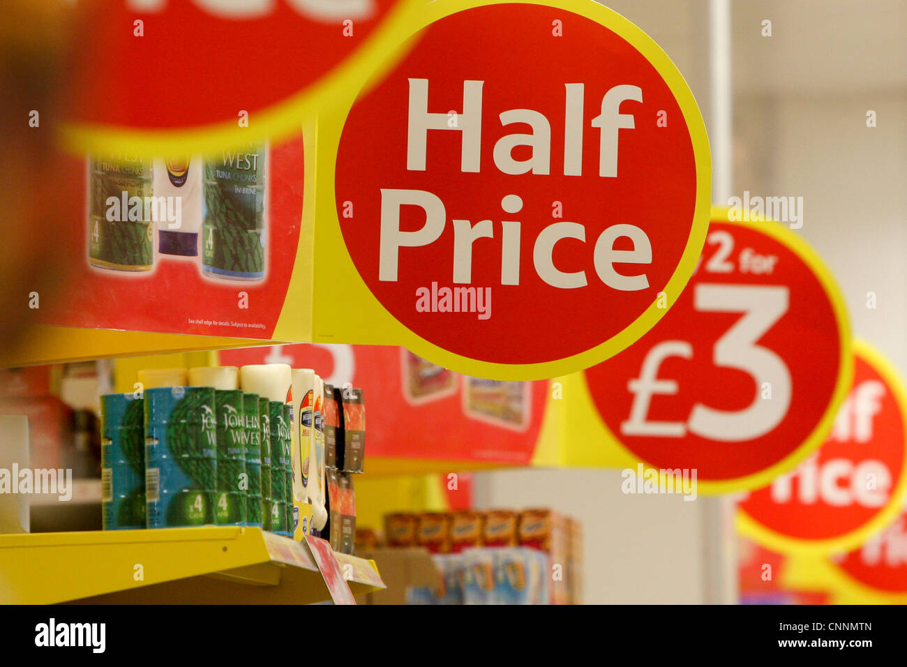 TESCO SUPERMARKET IN BALDOCK HERTFORDSHIRE Stock Photo - Alamy