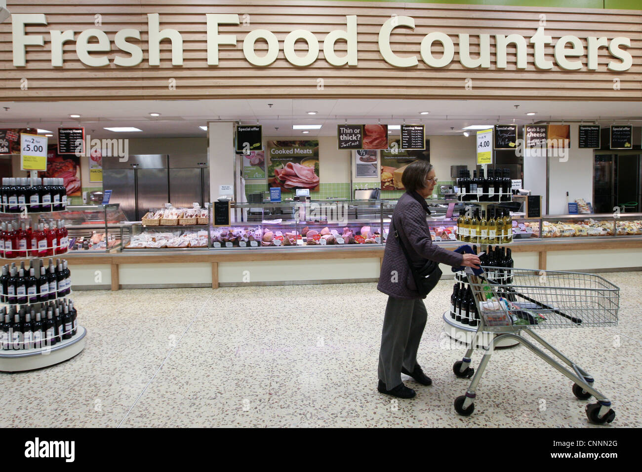 TESCO SUPERMARKET IN BALDOCK HERTFORDSHIRE Stock Photo - Alamy