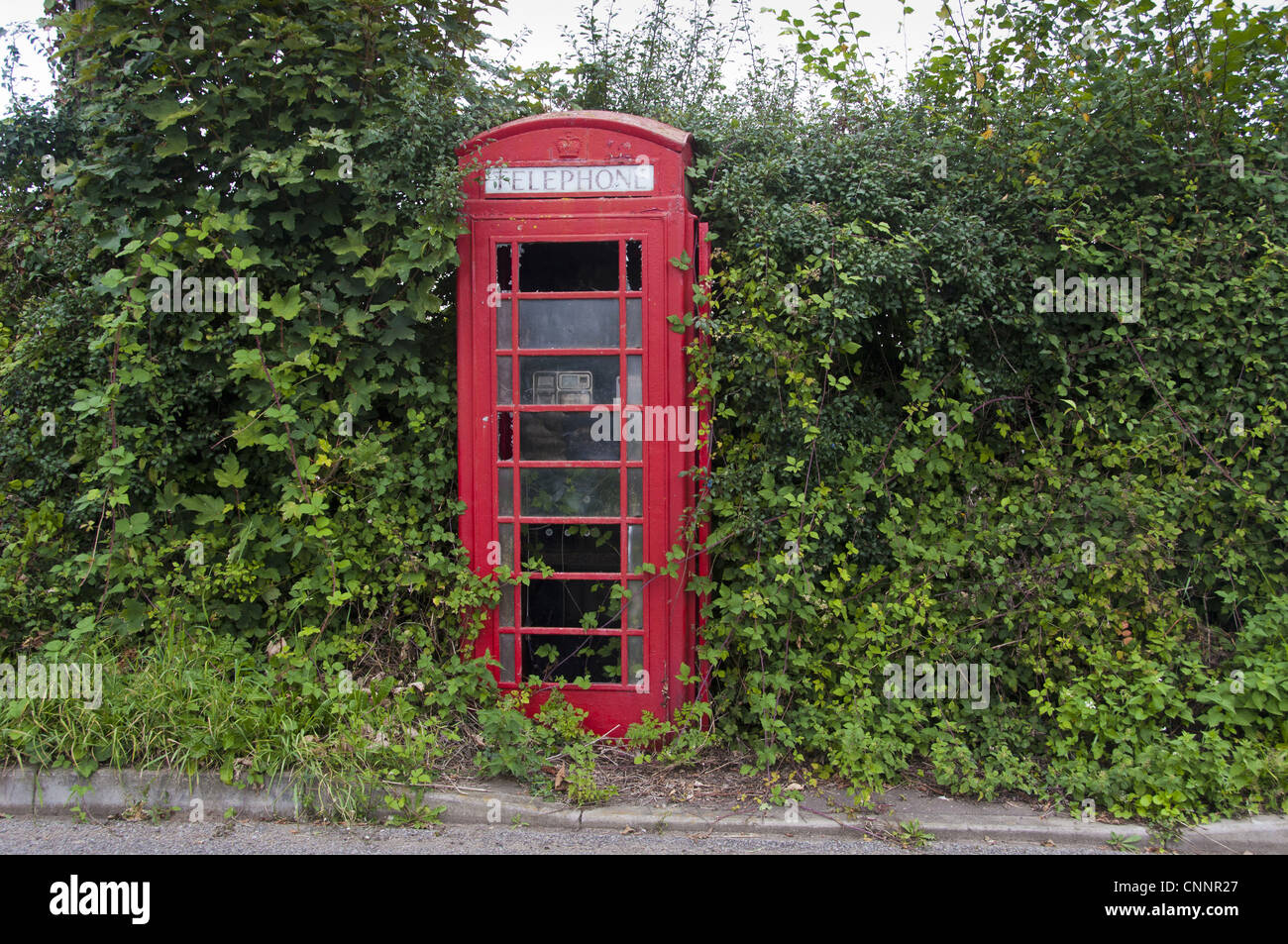Broken telephone boxes High Resolution Stock Photography and Images - Alamy