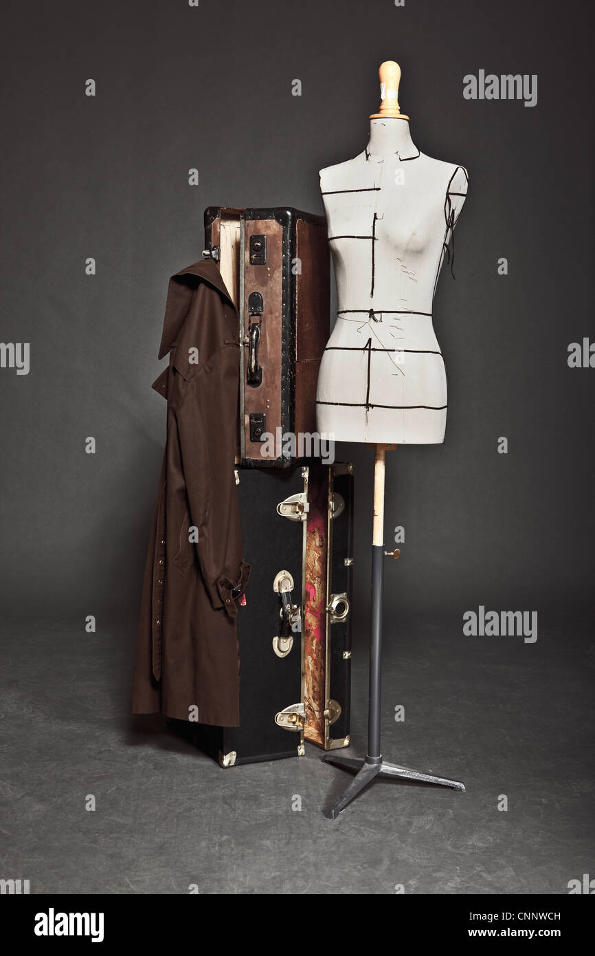 Mannequin and vintage trunks Stock Photo - Alamy