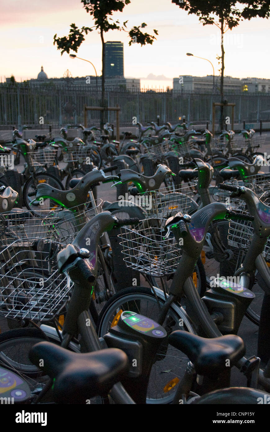 Velib' bike station, Paris, France Stock Photo - Alamy