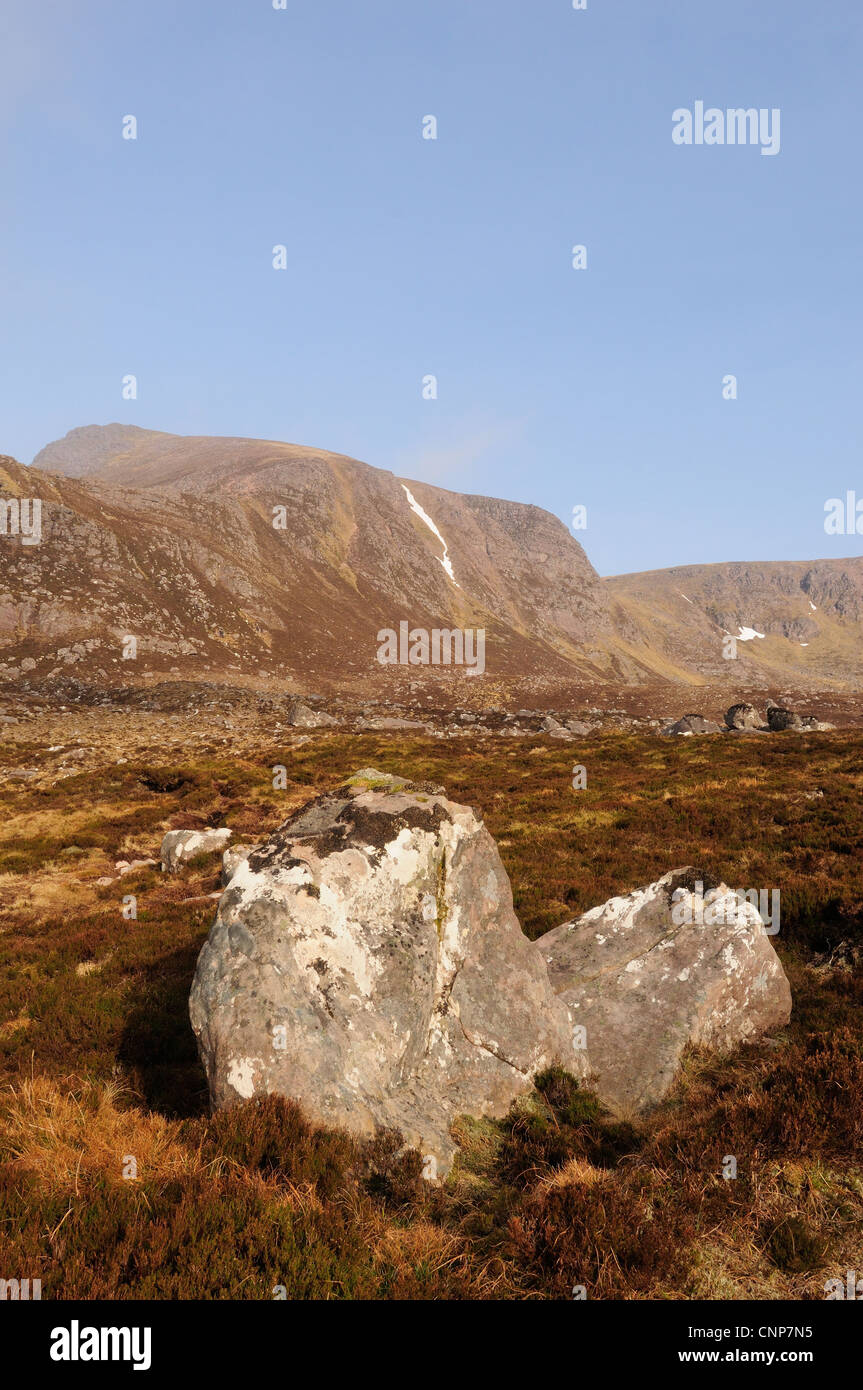Mountain slioch hi-res stock photography and images - Alamy