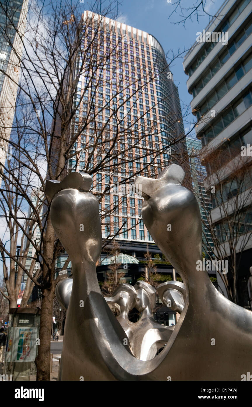 Antiphonal Singing (1990) by the Chinese sculpture Lui Jilin in ...
