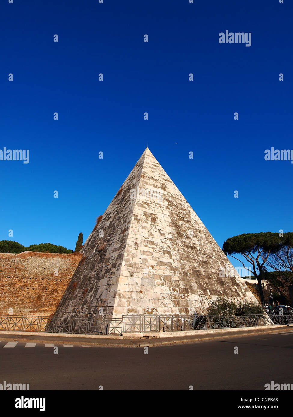 Pyramide, Rome, Italy Stock Photo - Alamy