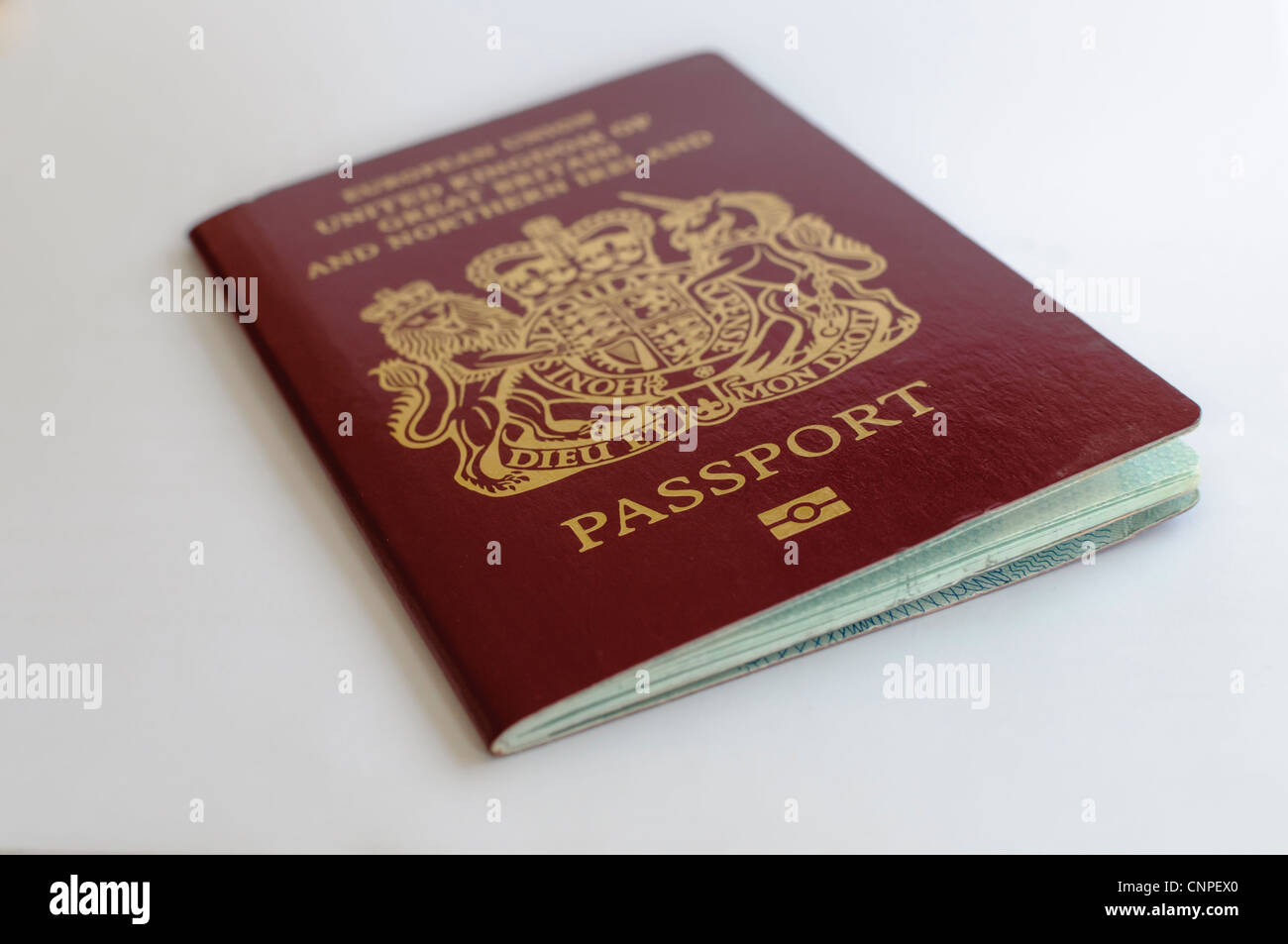 Uk united kingdom passport travel hi-res stock photography and images ...