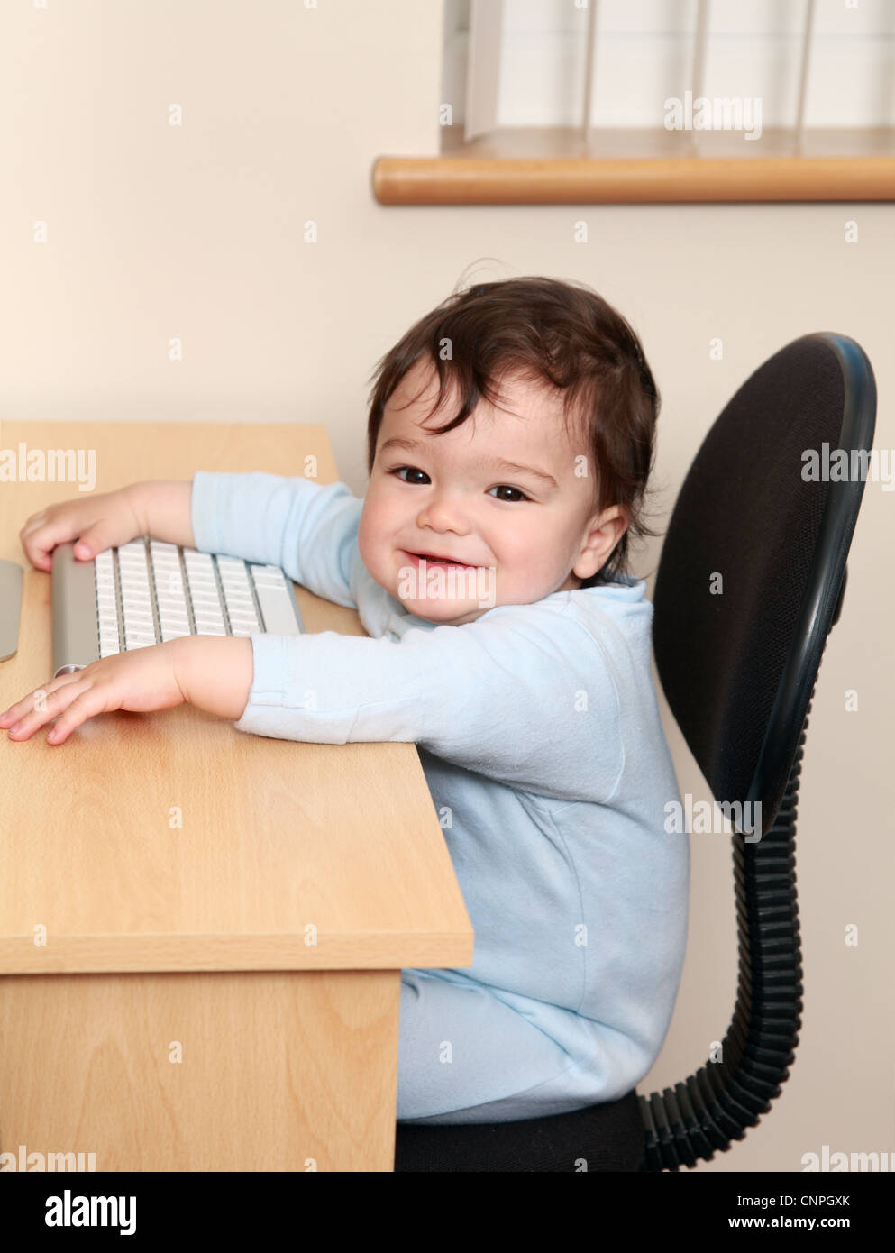 Baby infant sitting sat hi-res stock photography and images - Alamy