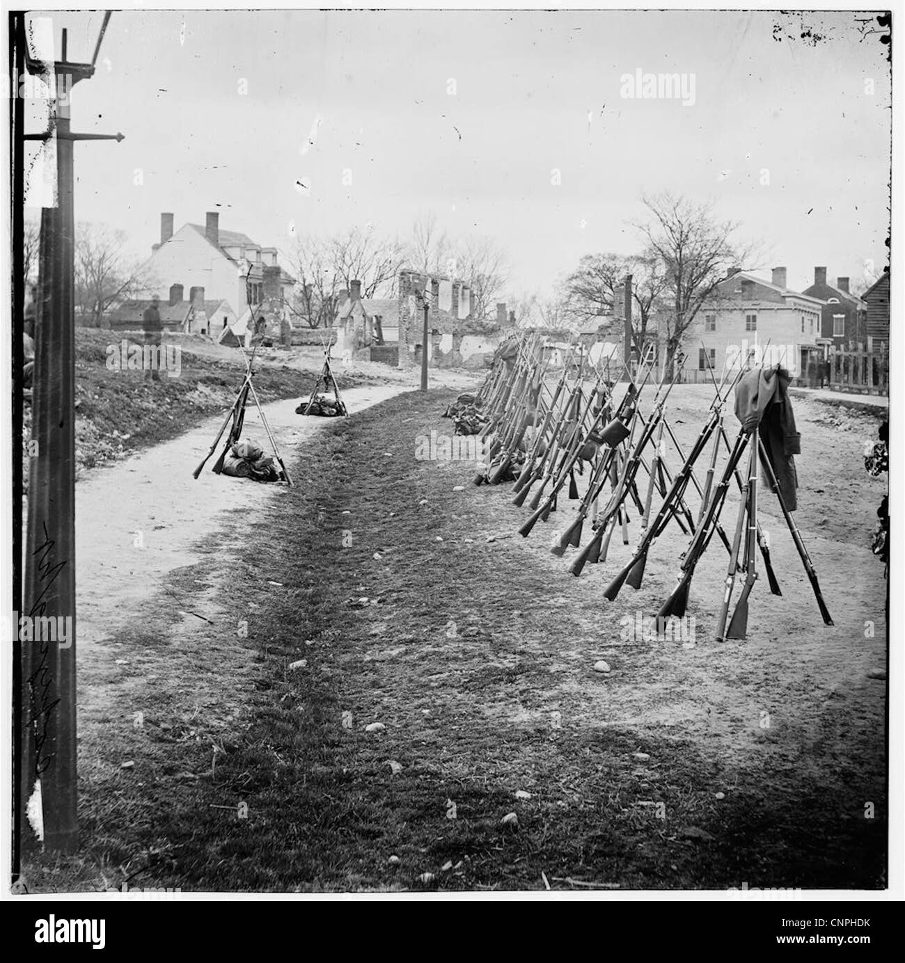 Civil war rifles hi-res stock photography and images - Alamy