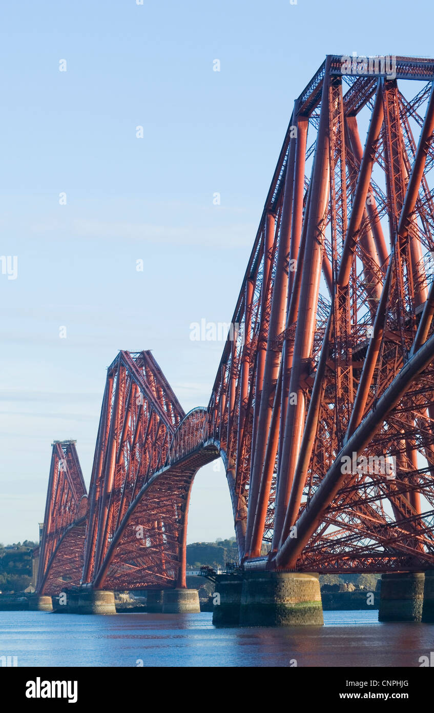 The Forth Rail Bridge, near Edinburgh, Scotland Stock Photo - Alamy