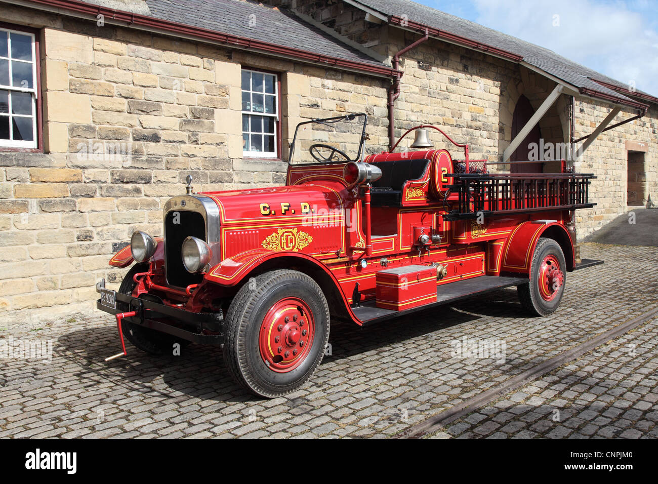 Vintage british fire engine hi-res stock photography and images - Alamy