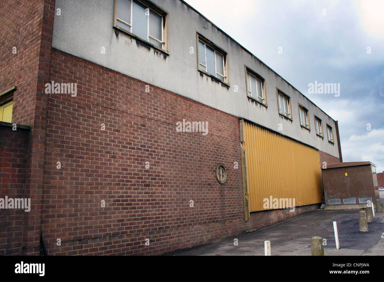 run-down-industrial-building-hi-res-stock-photography-and-images-alamy