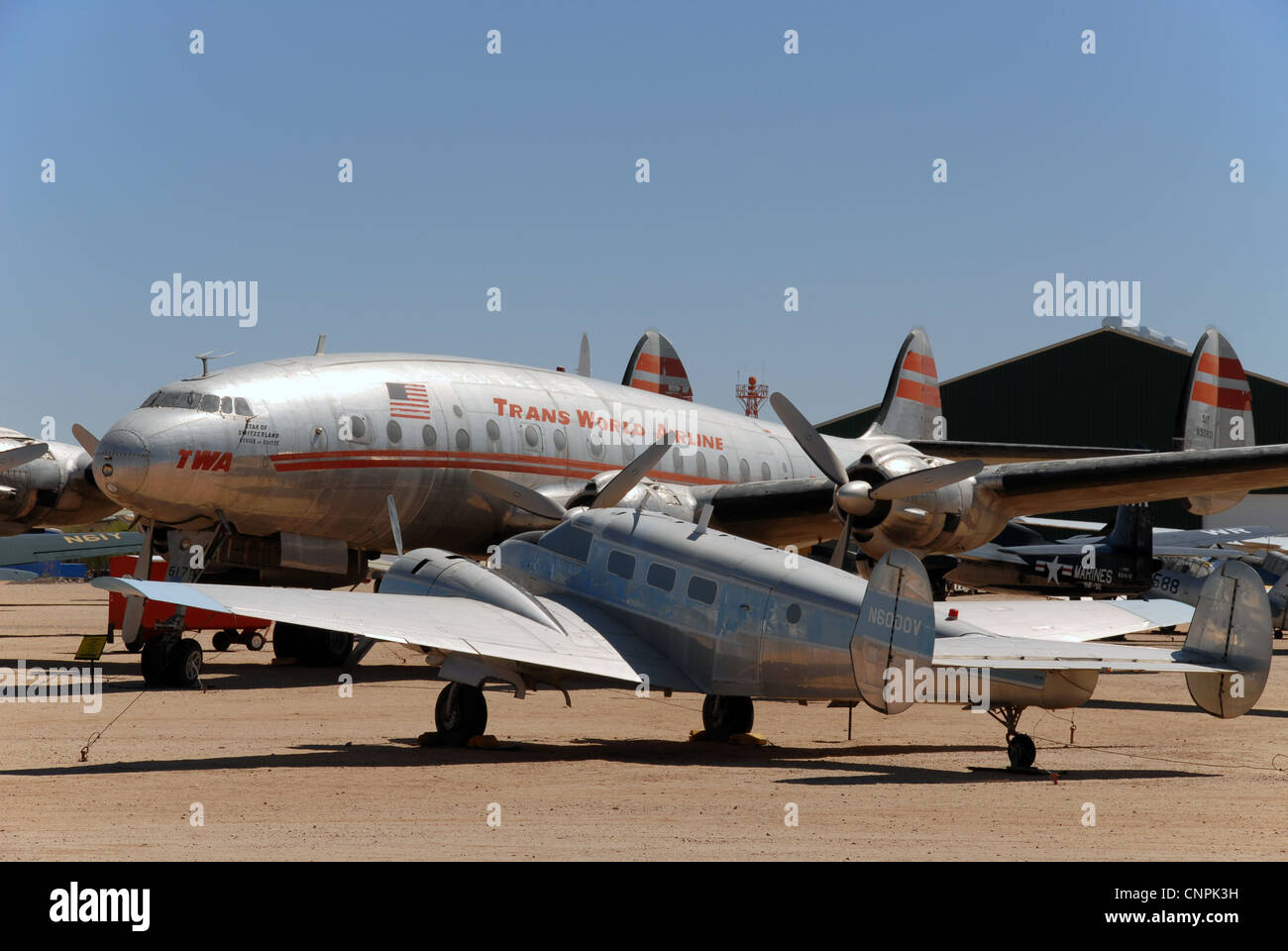 Twa constellation aircraft hi-res stock photography and images - Alamy