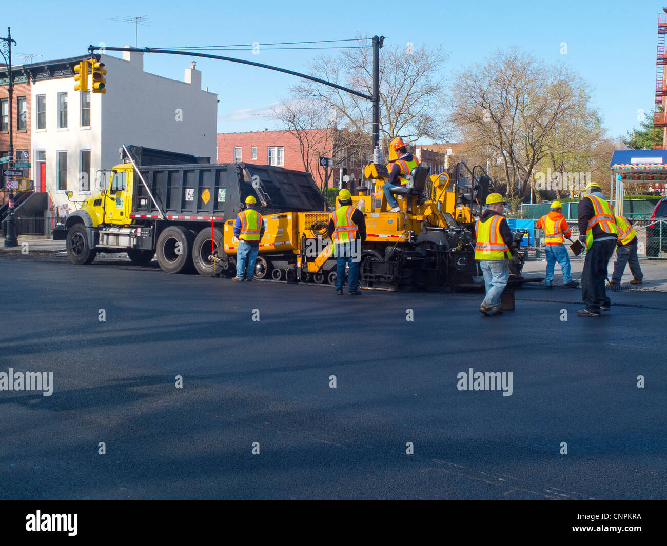 Tarring road hi-res stock photography and images - Alamy