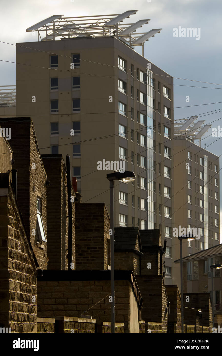 Manchester residential tower blocks hi-res stock photography and images ...