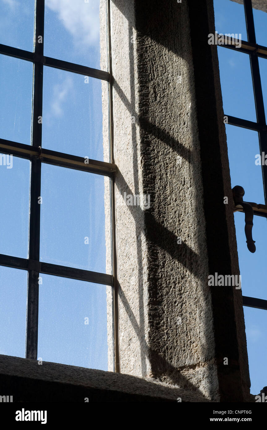 mullion windows, building, castle, cloud, creepy, dark, darkness ...