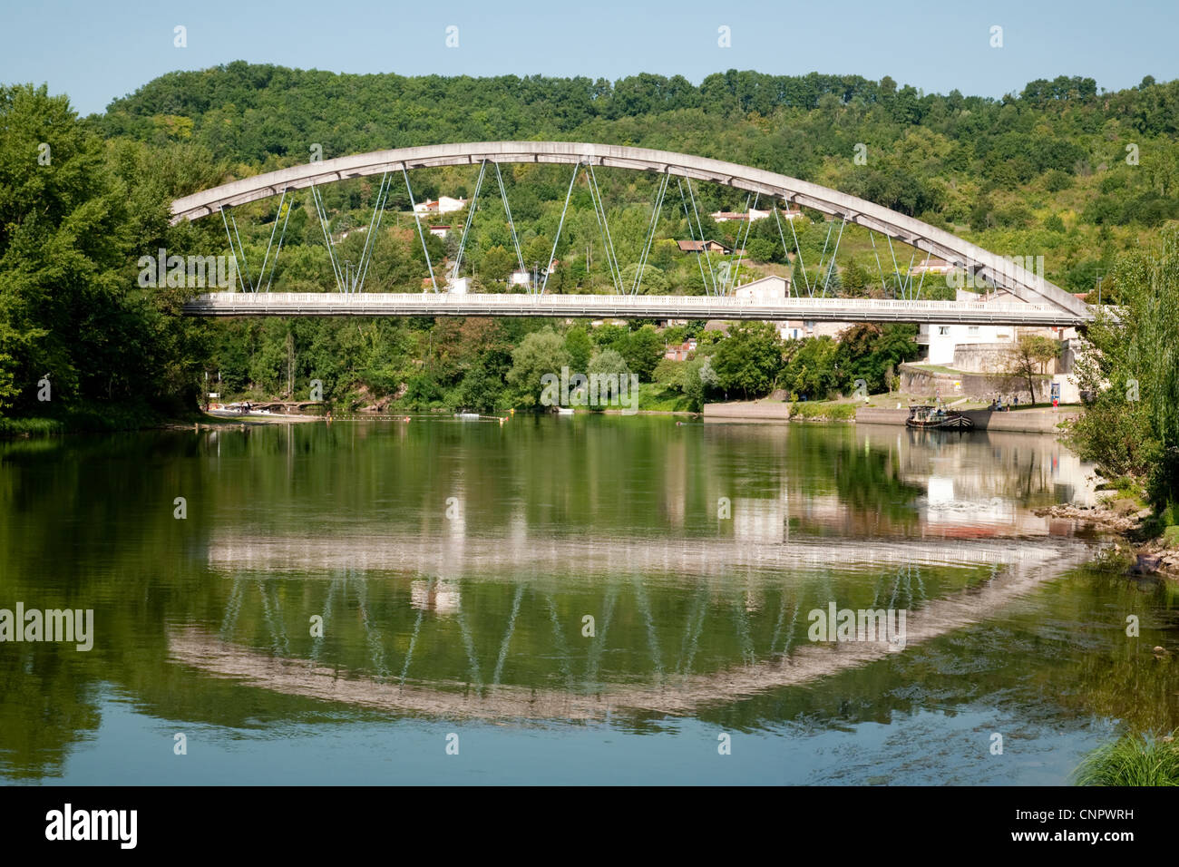 Bridge across river lot hi-res stock photography and images - Alamy