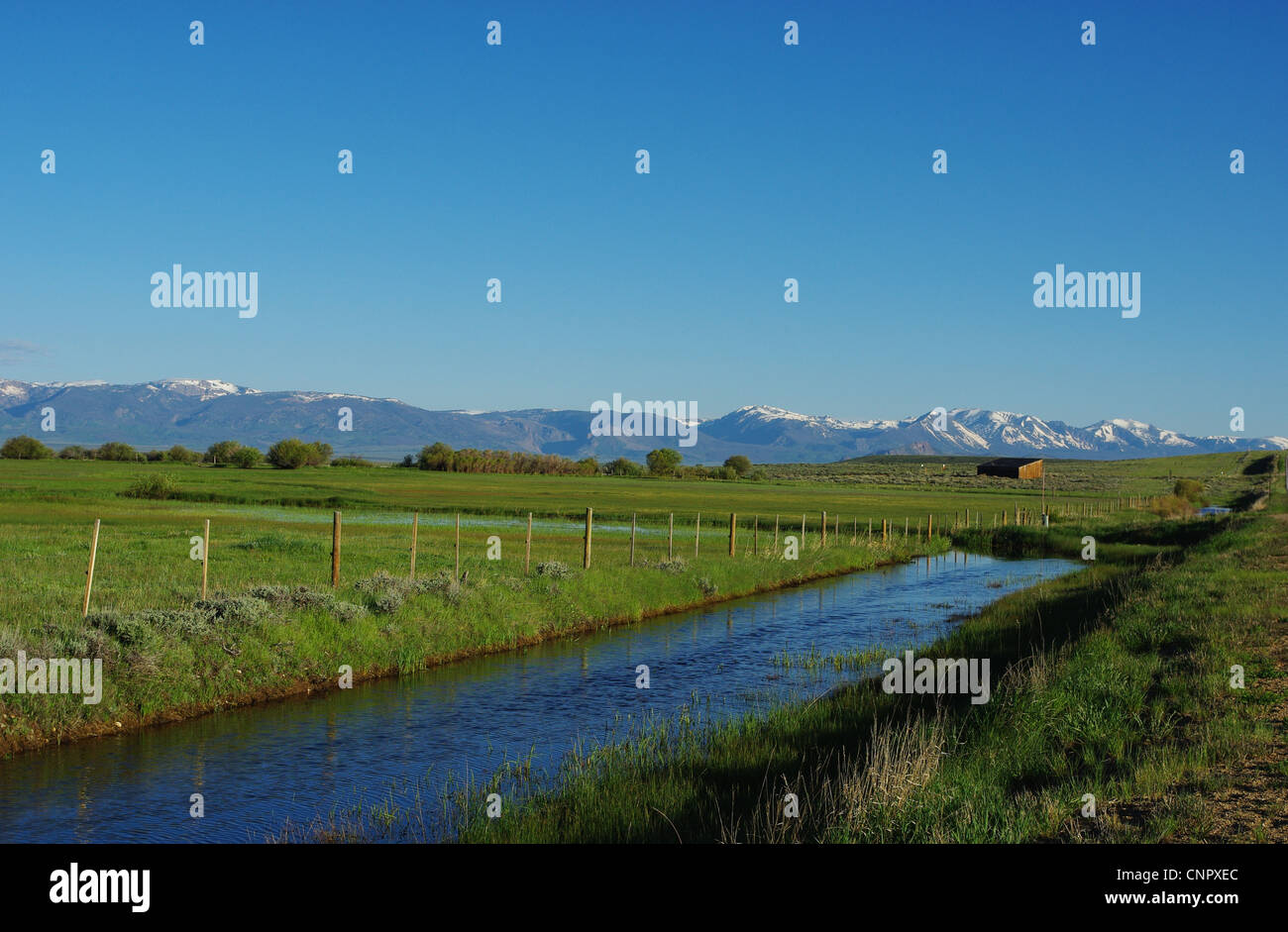 Rawah mountain range hi-res stock photography and images - Alamy