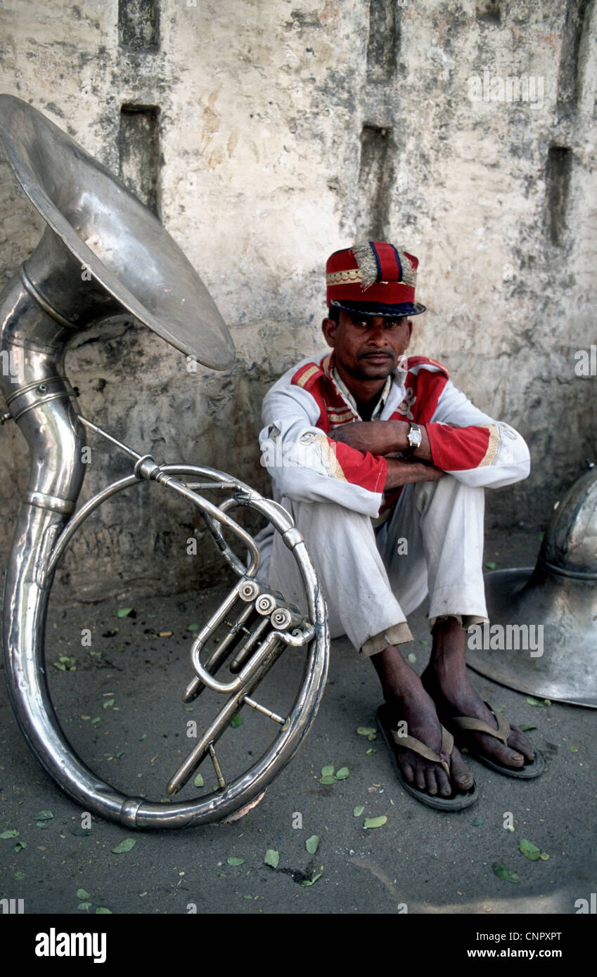 Indian orchestra hi-res stock photography and images - Alamy
