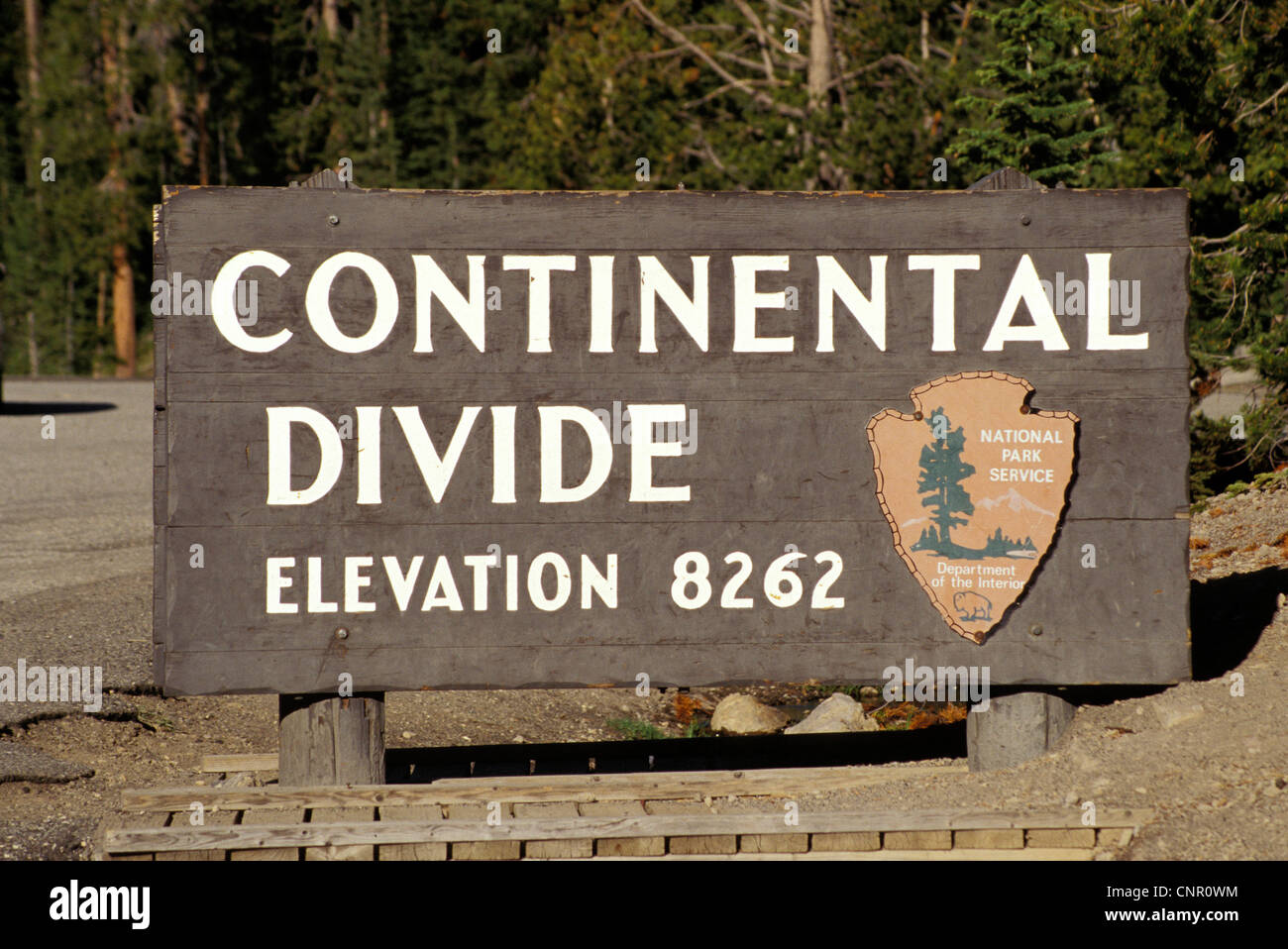 Continental divide marker hi-res stock photography and images - Alamy