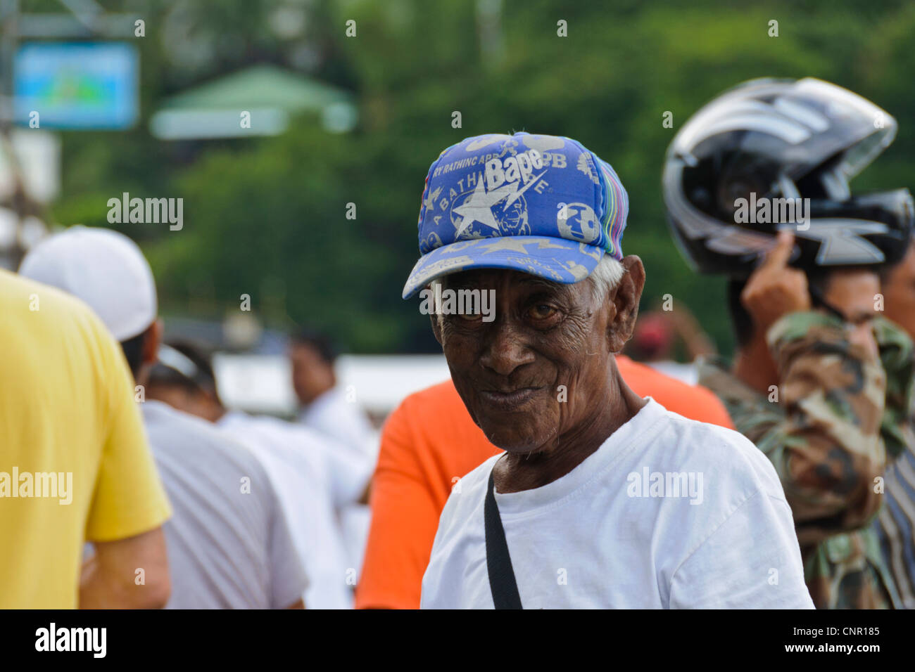 Filipino senior citizen hi-res stock photography and images - Alamy